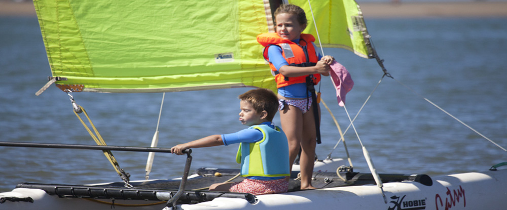 Sailing course in Children's Catamaran | Kanela Sailing School
